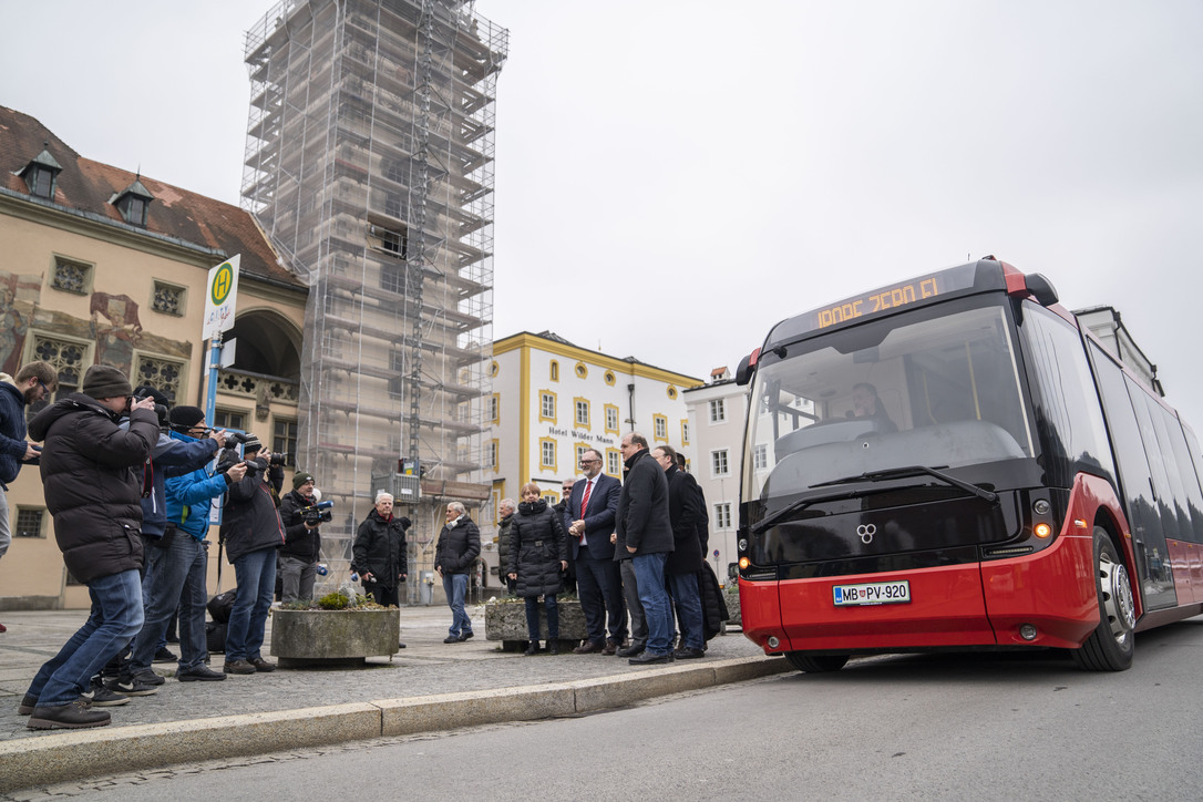 Passau testet erneut E-Bus auf Altstadtlinie - Bayern - Medienagentur DENK